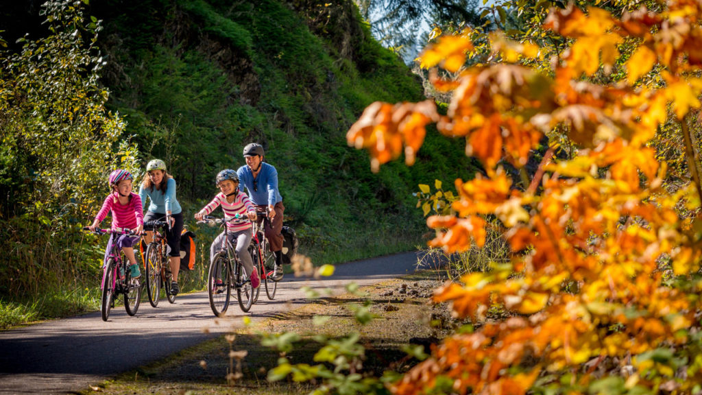 Oregon Fall Foliage - Travel Oregon
