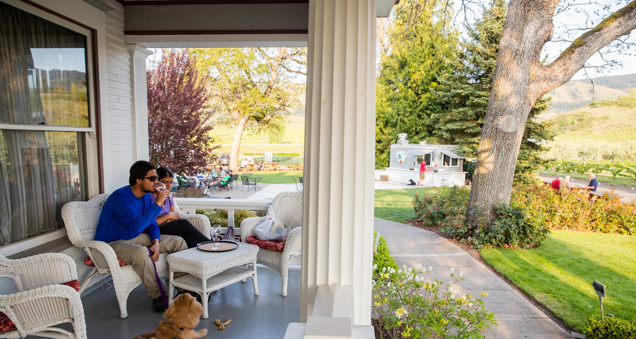 Eating Around the Fruit Loop - Travel Oregon