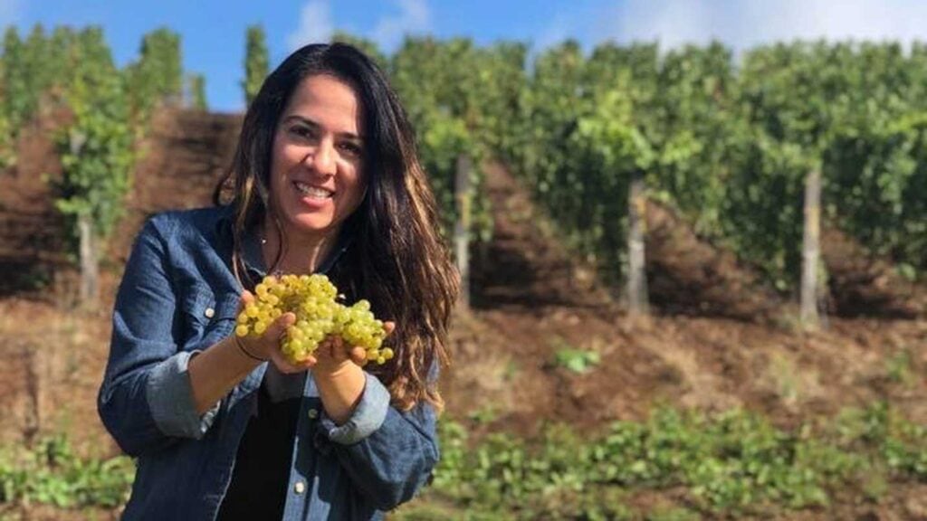 Raise a Glass to Oregon's Latino Wineries - Travel Oregon