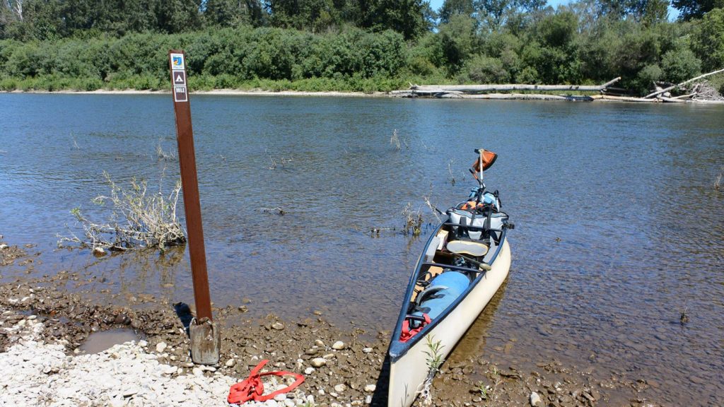 Canoeing the Willamette River Water Trail - Travel Oregon