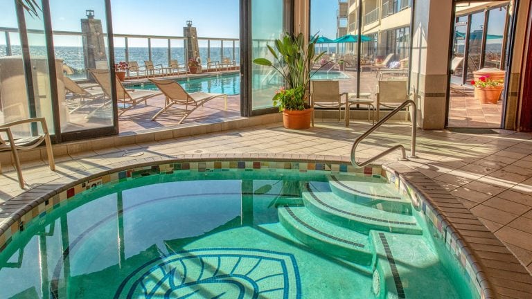 Ultimate Oregon Swimming Pool Guide - Travel Oregon