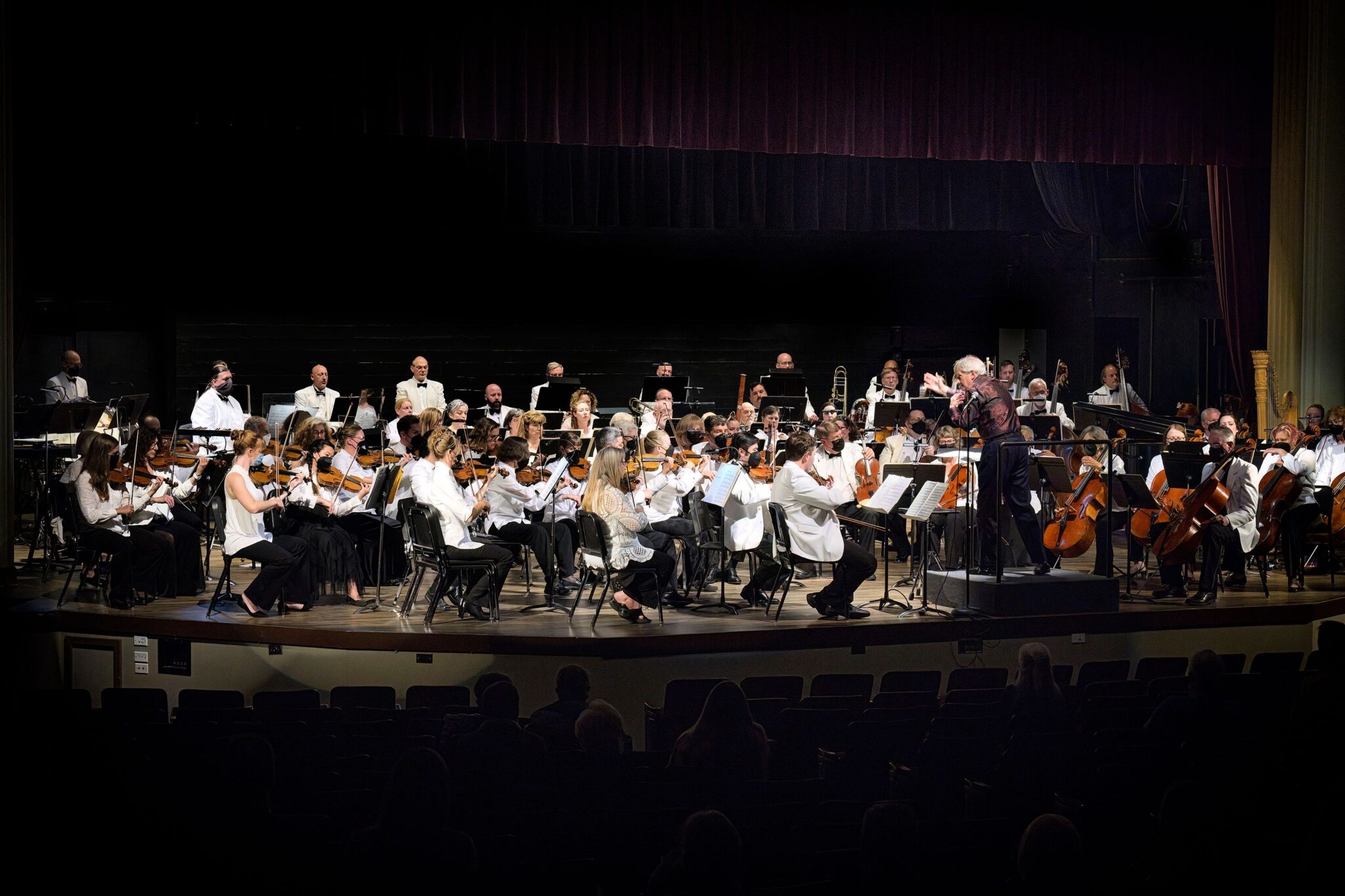 Crab, Concerts and Crafts in Coos Bay - Travel Oregon