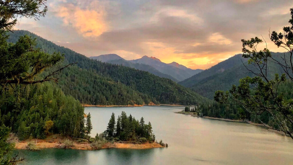 Get Out on the Water in Grants Pass - Travel Oregon