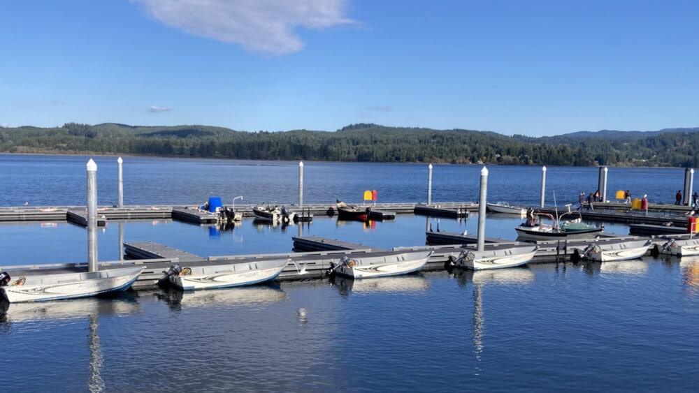 4 Great Bays for Boating on the Oregon Coast - Travel Oregon