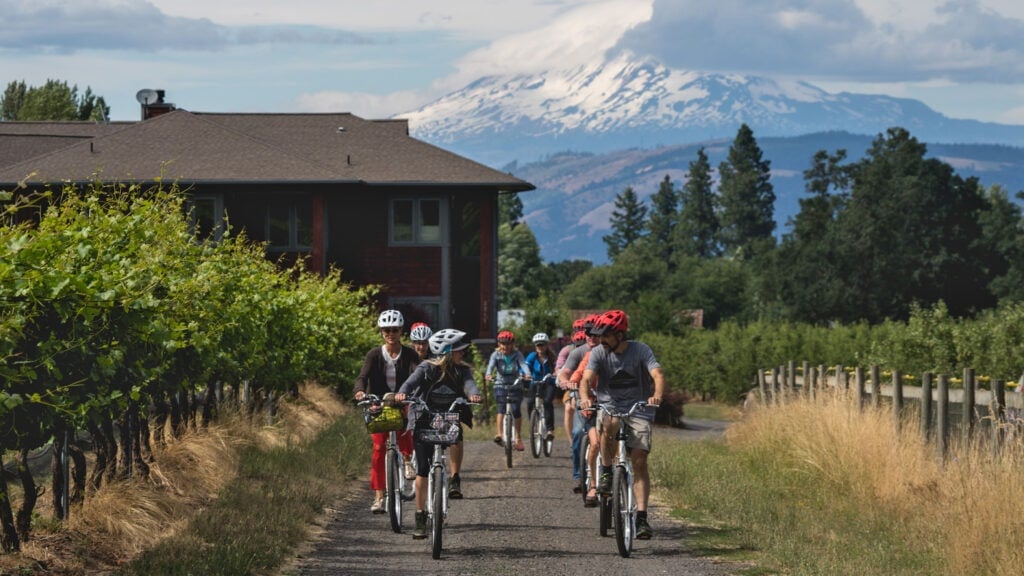Take a Guided Cycling Tour Around Hood River’s Fruit Loop - Travel Oregon