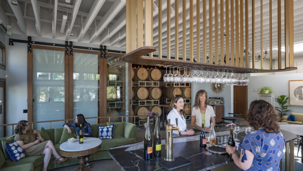 Portland Urban Wineries - Travel Oregon