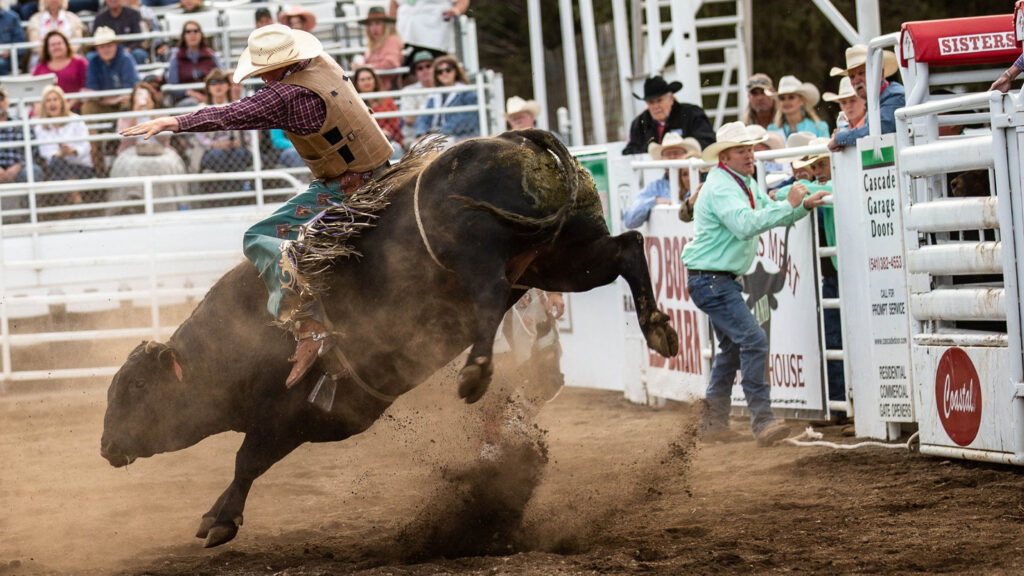 Saddle Up for These 4 Central Oregon Rodeos - Travel Oregon