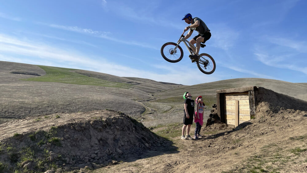 Adventure Trails with Views of the Blue Mountains - Travel Oregon