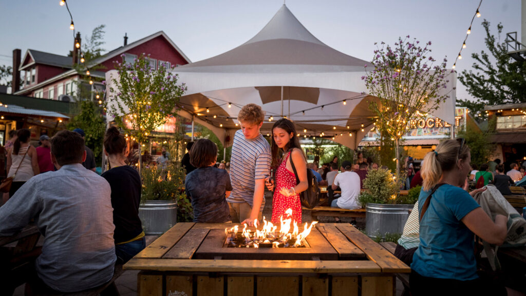 How to Explore Portland's Food-Cart Pods - Travel Oregon