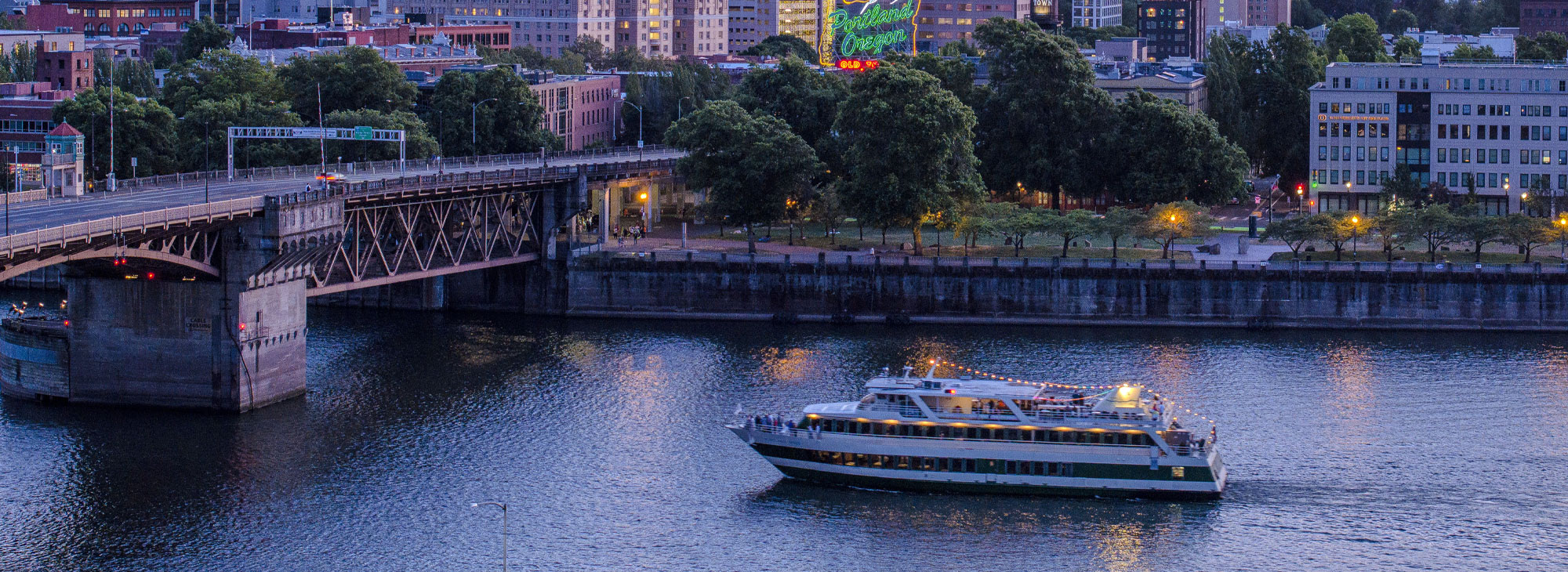 A Cruise for Every Occasion on the Portland Spirit - Travel Oregon