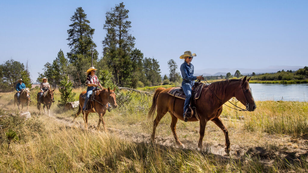 Endless Amenities Await In Every Season at Sunriver Resort - Travel Oregon
